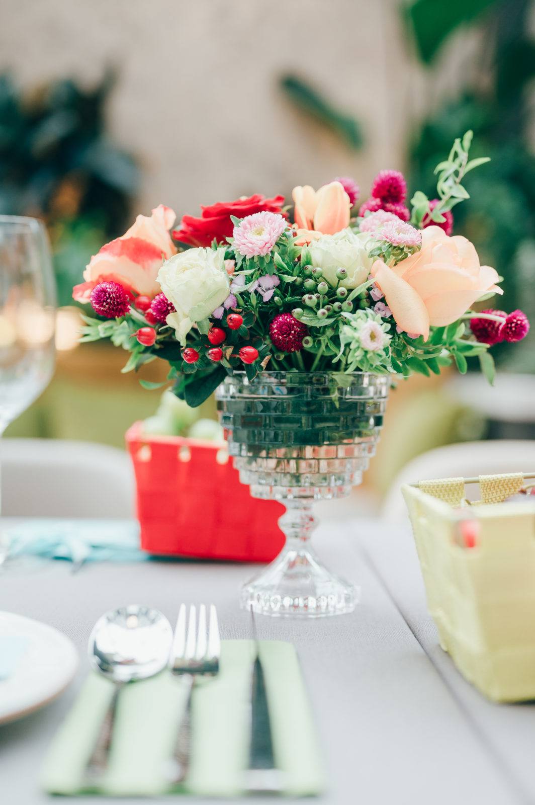 4 Garden Inspired Tablescapes - ascapeliving.com