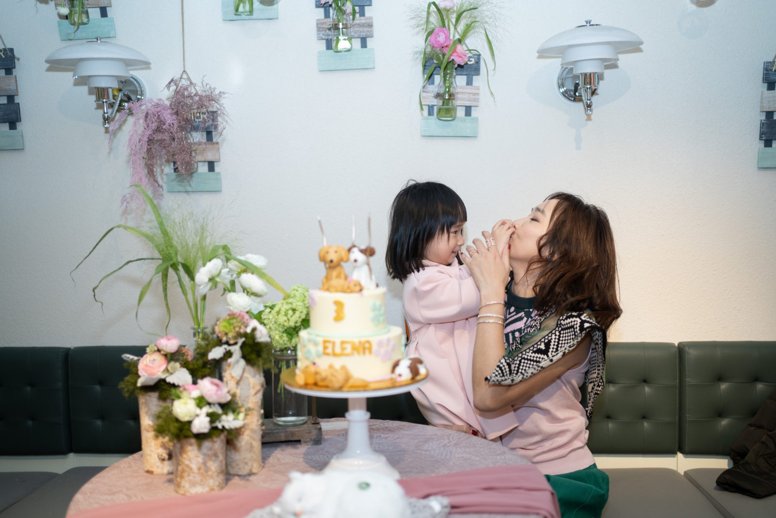 Paw Paw Fun - Kids' Party Tablescape - ascapeliving.com