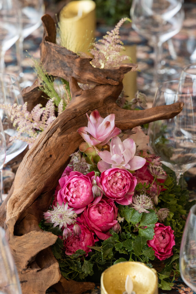 Abstract Centerpiece: Wood Logs and Moss for Rustic Elegance ...